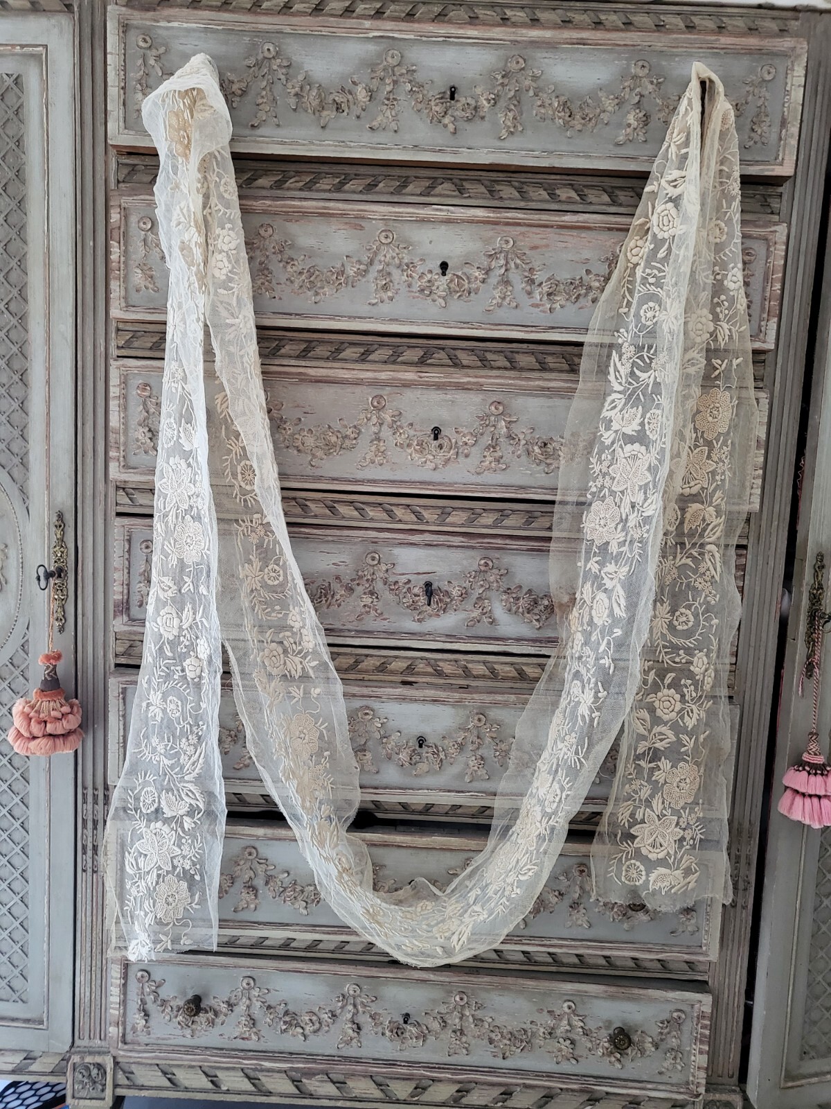 ANTIQUE EMBROIDERED LACE NET OLD STOCK WIDE YARDAGE 15ft. GORGEOUS 😍 | eBay