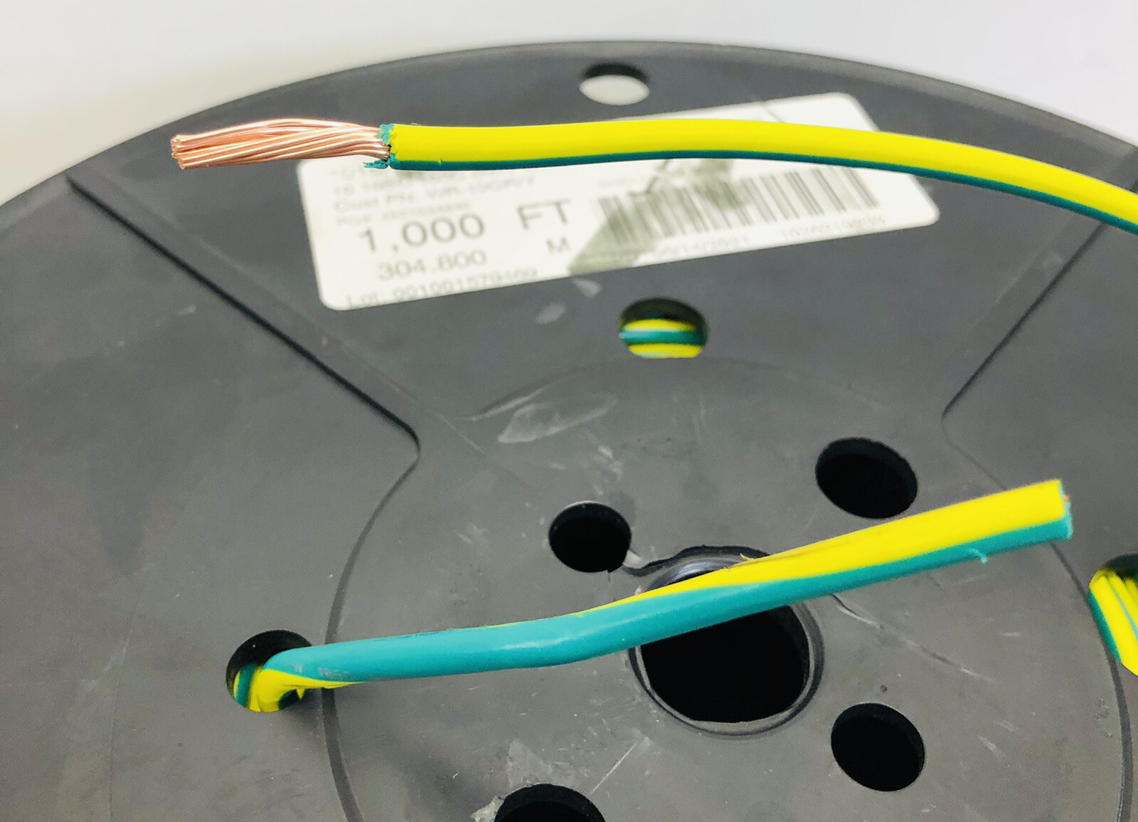 1015/10B19-24E - 10 19BC 105C 600V MTW 1015/1230 GREEN/YELLOW (1,000 FT ...