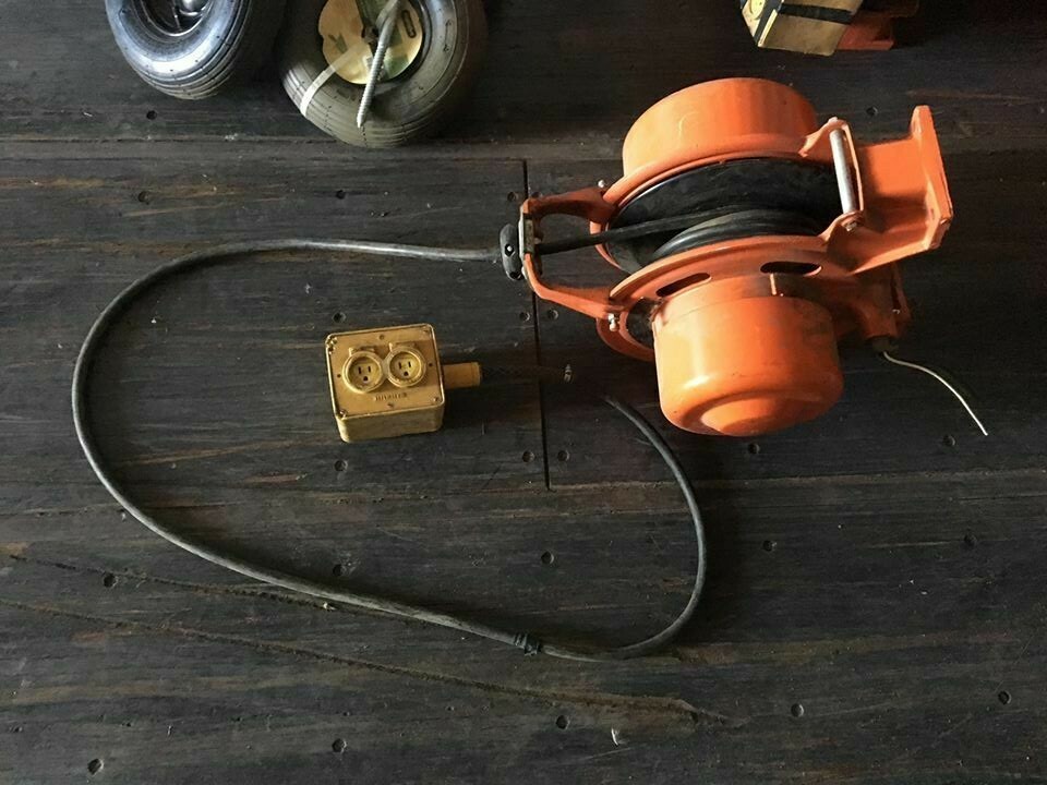 Appleton Reelite Waterproof Cable Reel - Local Pickup Free - Colorado ...
