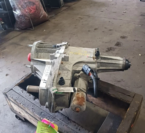 2002-2009 GMC Envoy Transfer Case Opt NP8 | eBay