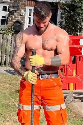 Shirtless Male Construction Worker Outside Muscular Beefcake 4x6 Photo ...