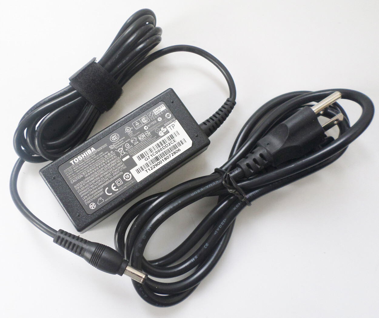 OEM Power Supply Cord For Toshiba N17908 ADP-45SD R33030 19V 2.37A AC ...