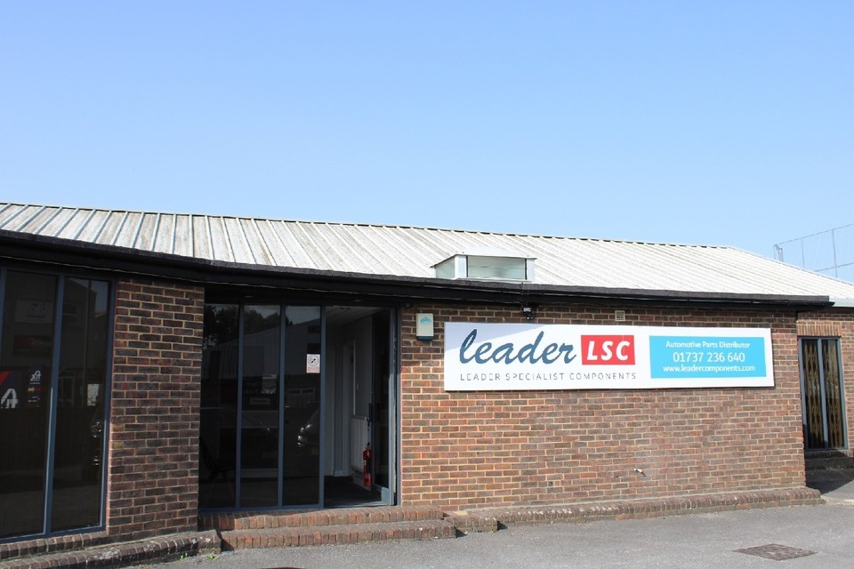 Camshaft Timing Adjuster Valve VW Scirocco Sharan TCross Tiguan ...