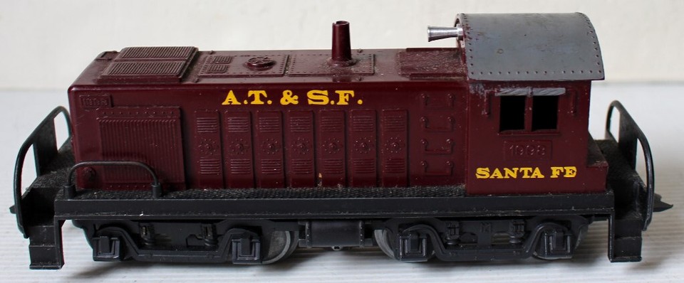 O, Marx Vintage Santa Fe S-3 Alco Switcher Diesel Locomotive Rd. #1998 ...
