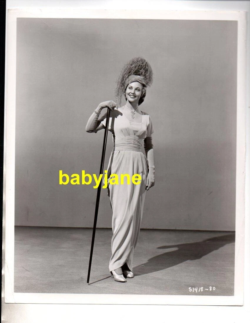 Lola Albright Measurements