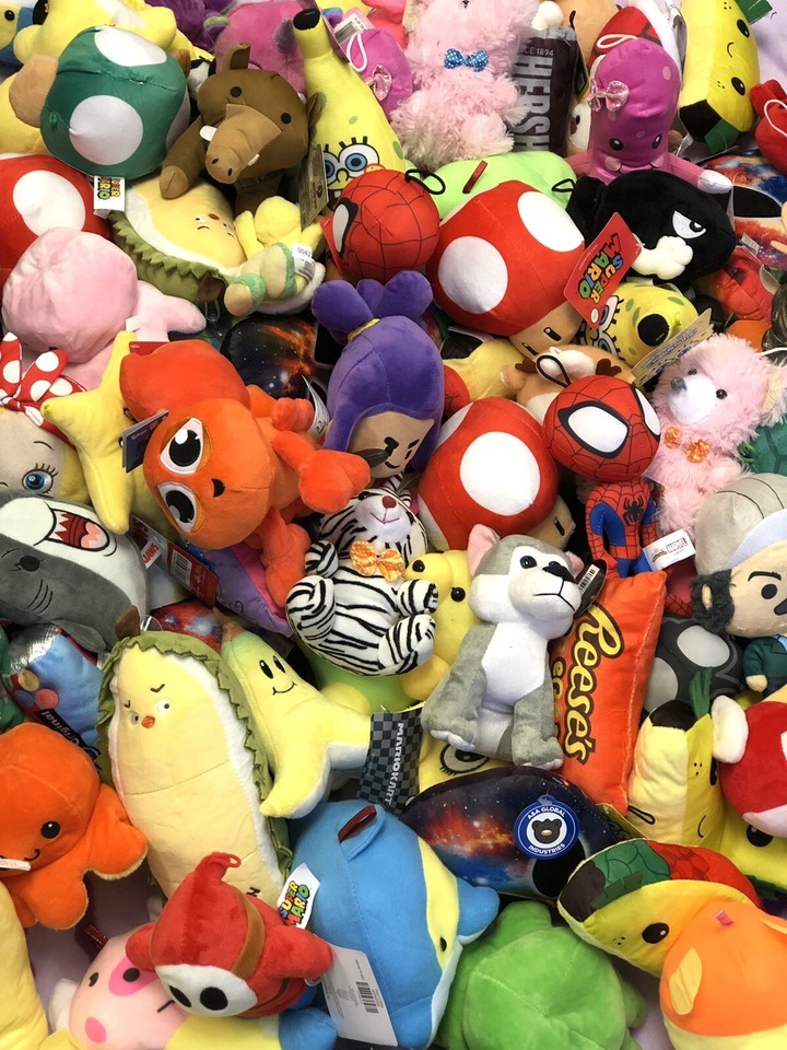 Crane Claw Machine Animal Plush Filler Mix 110 Pieces (40% Licensed ...