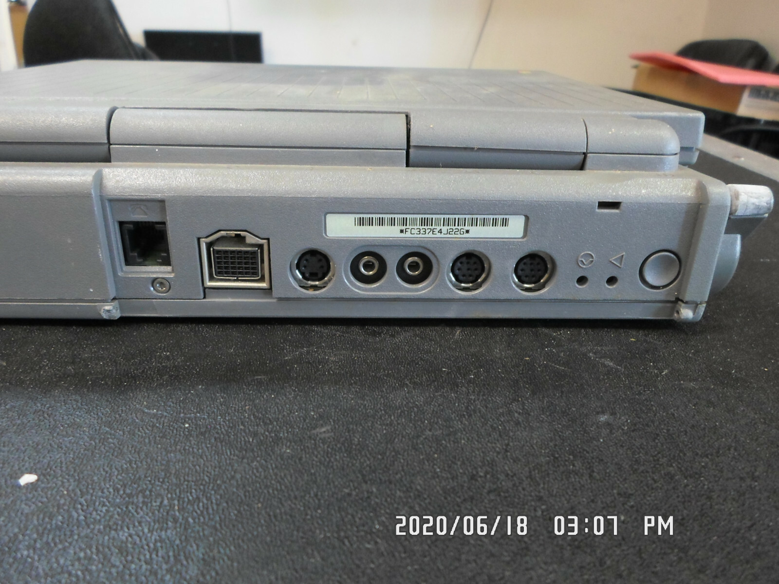 Vintage Apple PowerBook 145B Laptop Powers On BUT Screen IS BROKEN ...