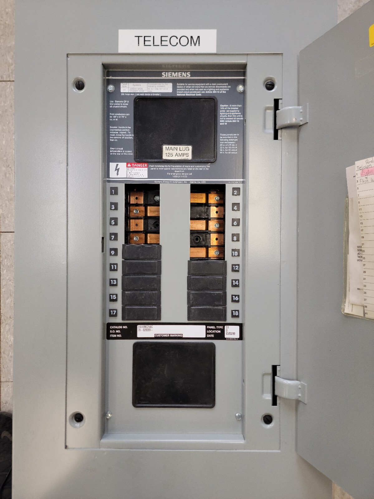 Siemens I1A18MC250C Panelboard, 250A Main Lug, 120/240V 18 ckt ...