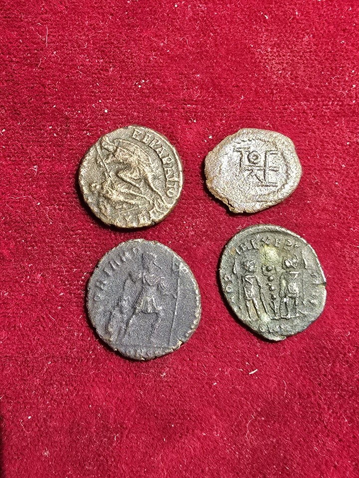 Lot Of 4 Late Roman Coins - Including A Monogram | eBay