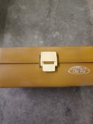 Old Pal Vintage Model 1040 Single Tier Tan/Brown Tackle Box W/ Misc ...