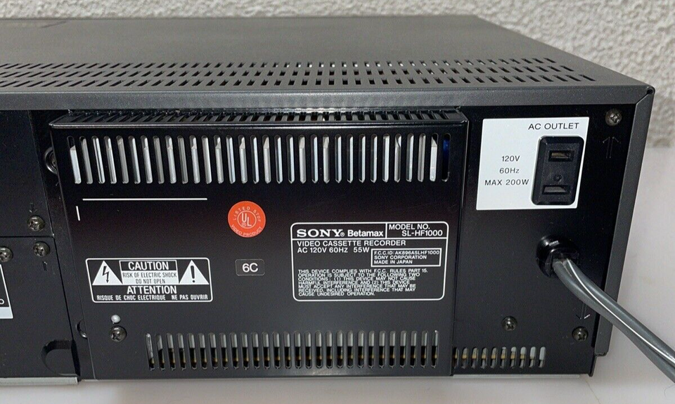 Sony Betamax Video Cassette Recorder SL-HF1000: Videotape Player ...