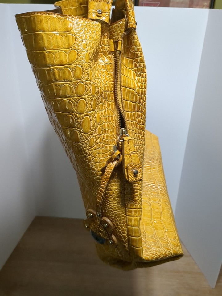 Jessica Simpson XL Tote Yellow Crocodile Pattern With Emerald Lining ...