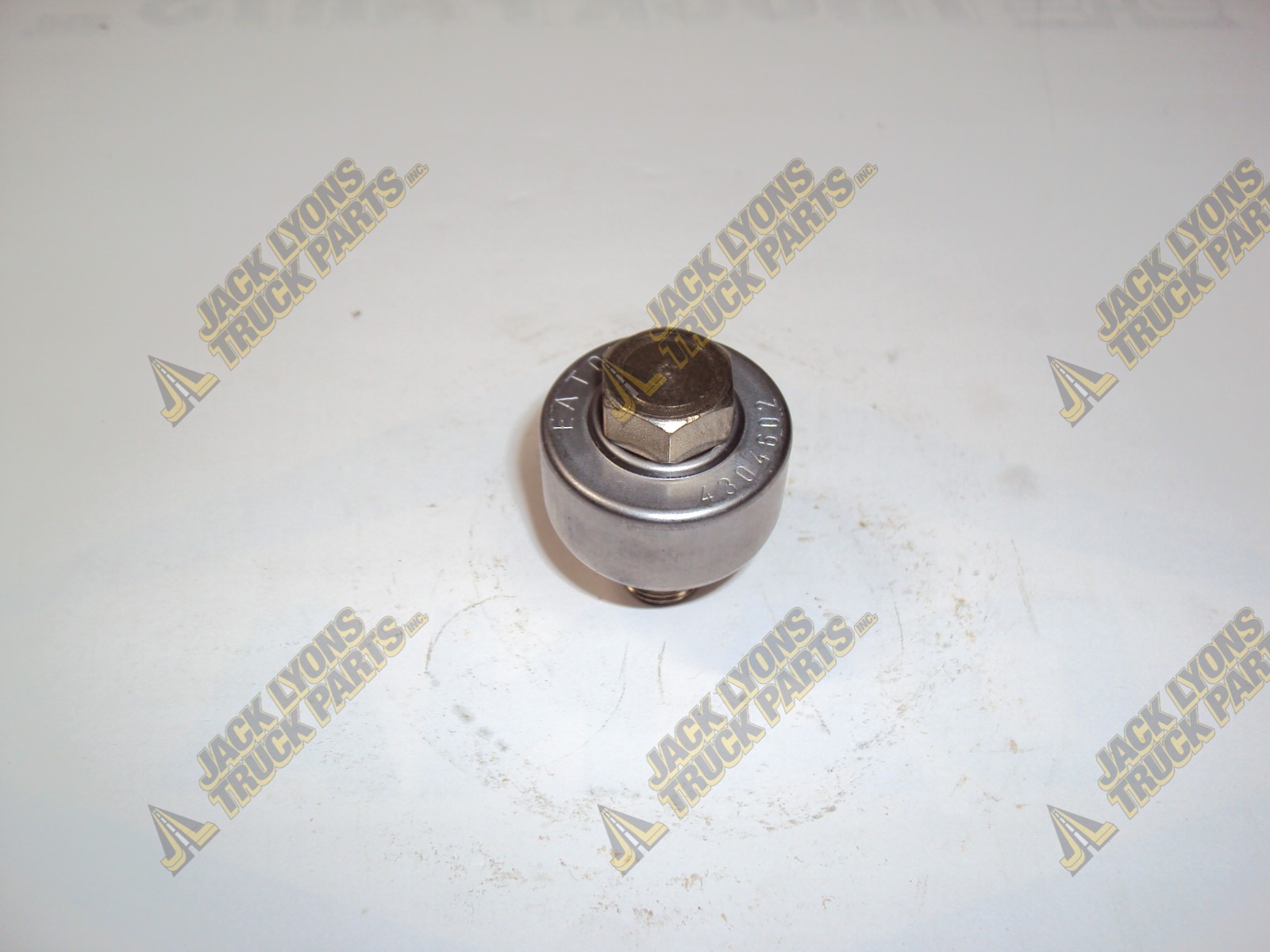 4304602 New Eaton Fuller BREATHER - OEM | eBay