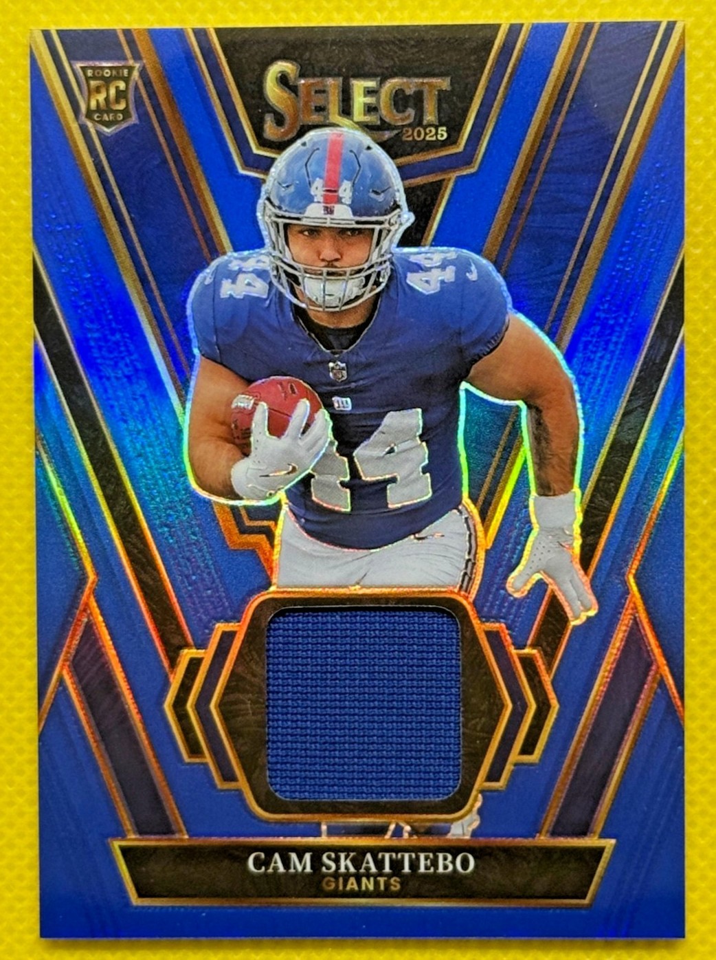 2025 Panini Select - Rookie Swatches Cam Skattebo #RSW-CSO Blue Prizm ...