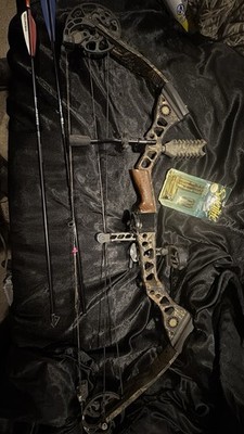 Mathews LX Solo Cam Compound Bow RH 29.5” Draw 70lb w/ Accessories ...