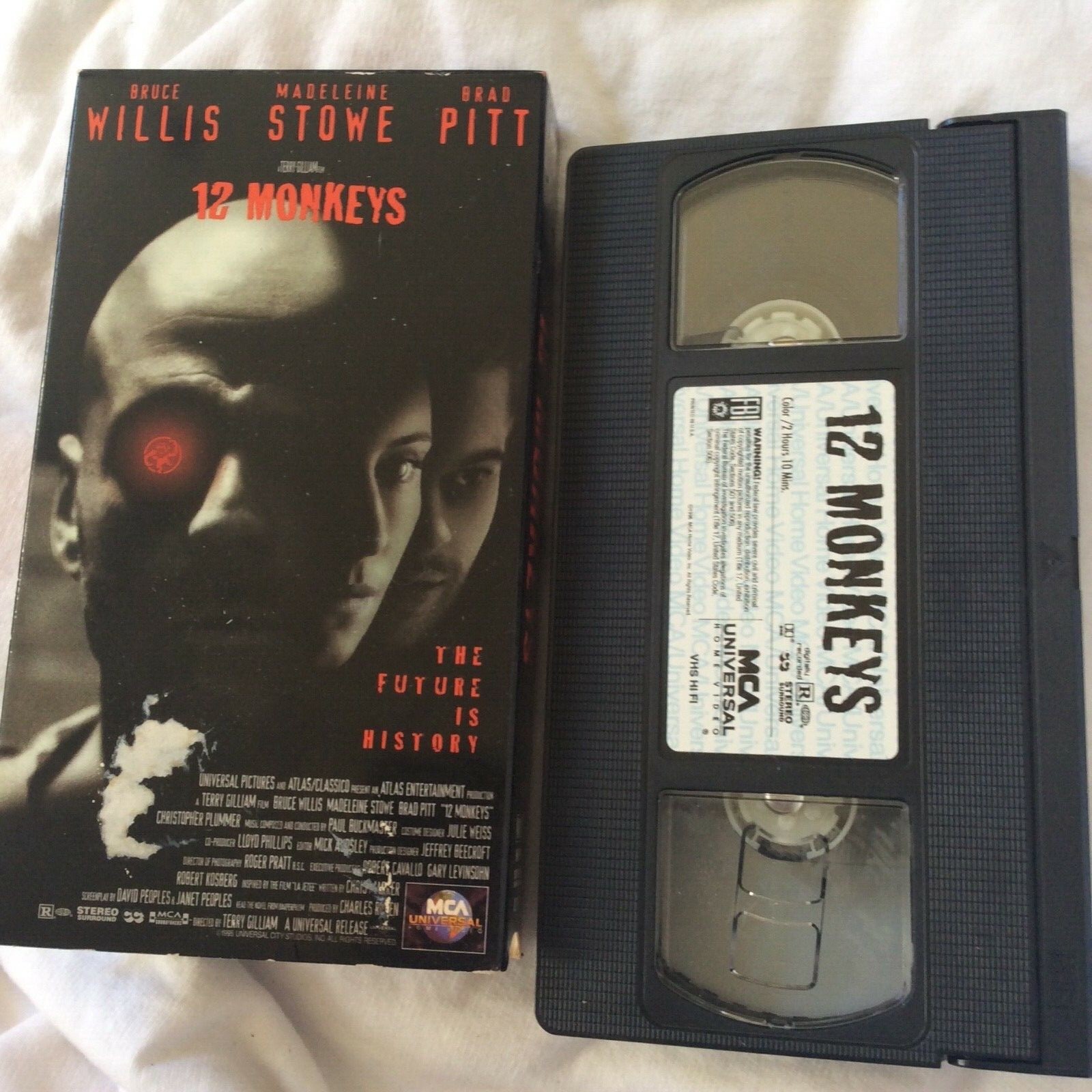 12 Monkeys (VHS, 1995) Vtg Bruce Willis Brad Pitt Madeleine Stowe Terry ...