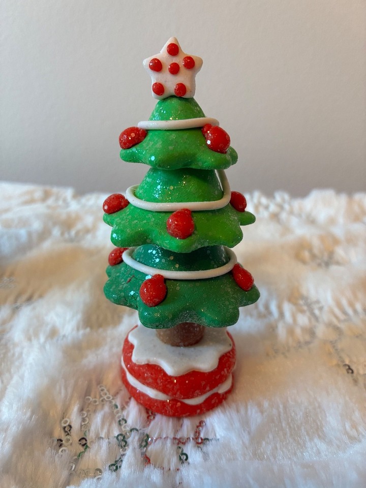 4-Piece Gingerbread Figures Classic/White by Valerie Tree Santa Mrs ...