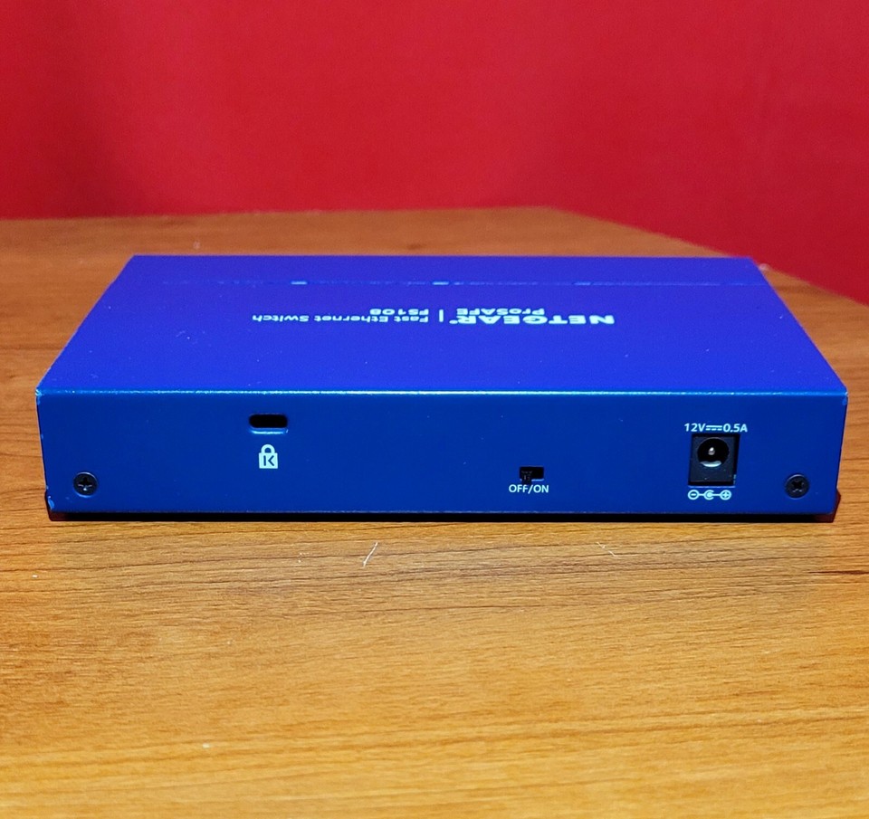 NETGEAR ProSafe FS108 v3 Blue 8 Port 10/100 Mbps Fast Ethernet ...