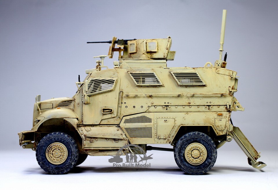 (Pre-Order) US 4x4 MRAP ARMOURED FIGHTING VEHICLE 1:35 Pro Built Model ...