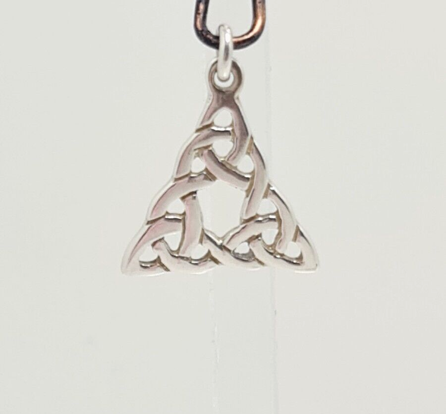 Gorgeous Shiny Triquetra Celtic Knots Triangle Pendant 925 silver 3.0g ...