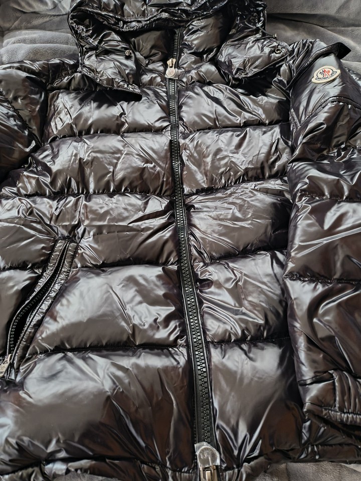 Moncler Men's Puffer Jacket Size Large Black Full Zip Hooded Pockets ...