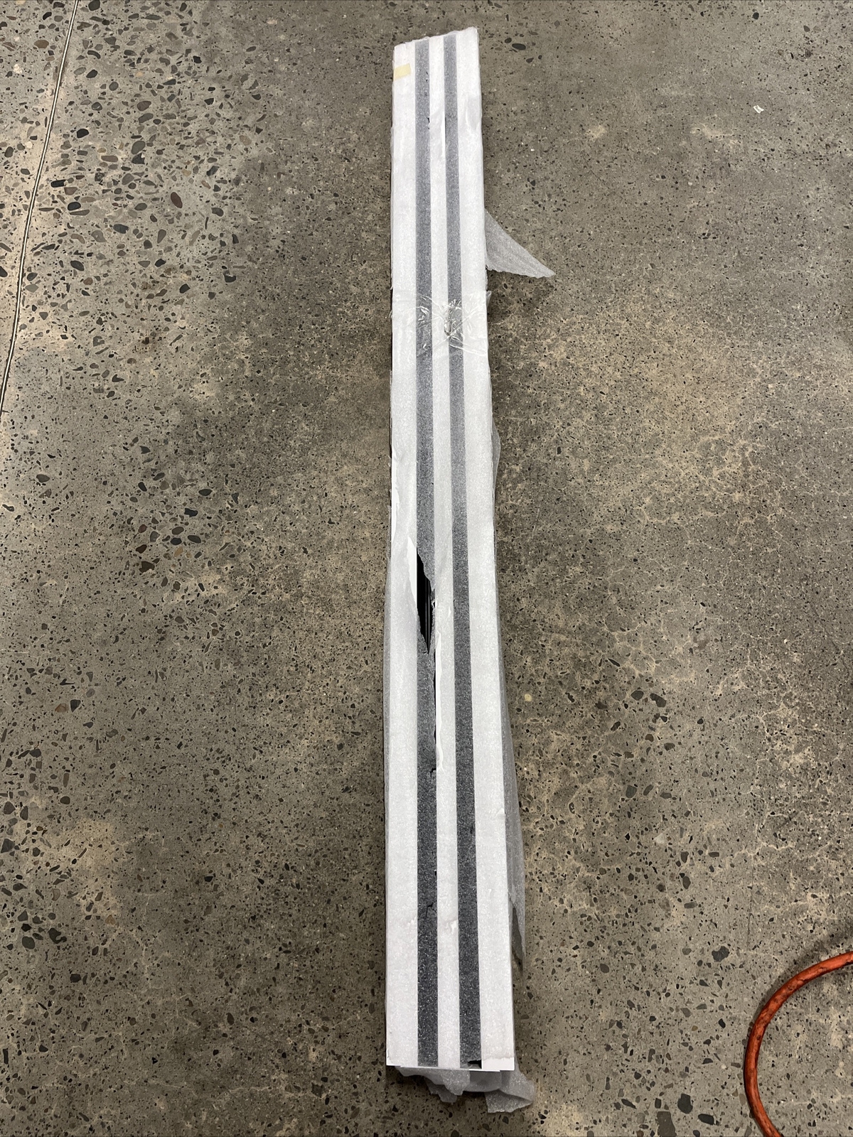 TITUS ML-38 47 3/4 LINEAR 2 SLOT CEILING DIFFUSER E089608 | eBay