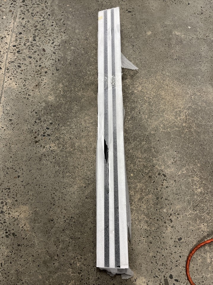 TITUS ML-38 47 3/4 LINEAR 2 SLOT CEILING DIFFUSER E089608 | eBay