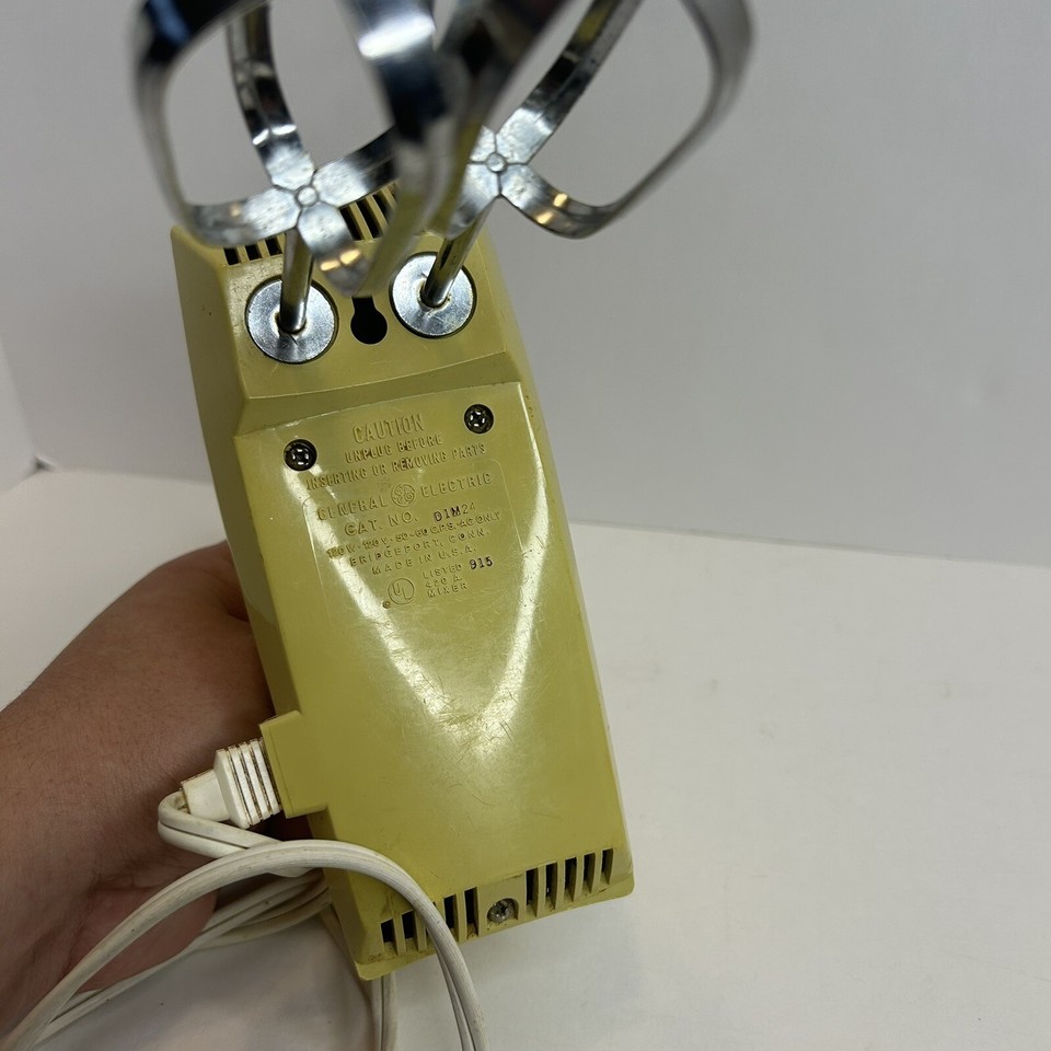 General Electric Vintage Yellow Hand Mixer D1-M24, Works, Made in USA ...