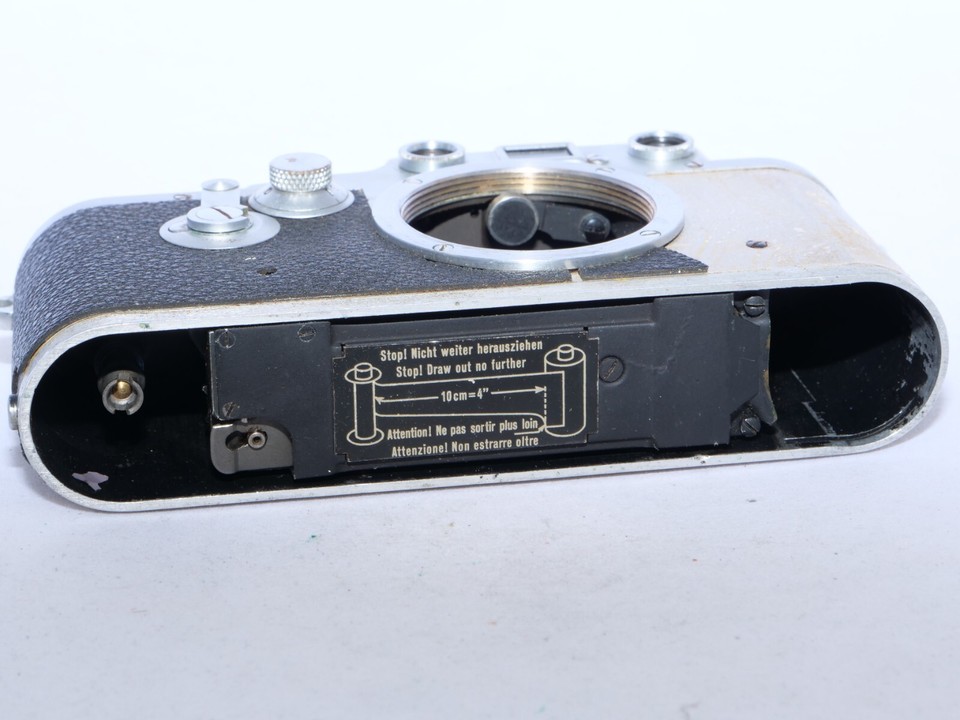 Leica IIId WAR TIME camera. Circa 1944. Only (427) made. Needs ...