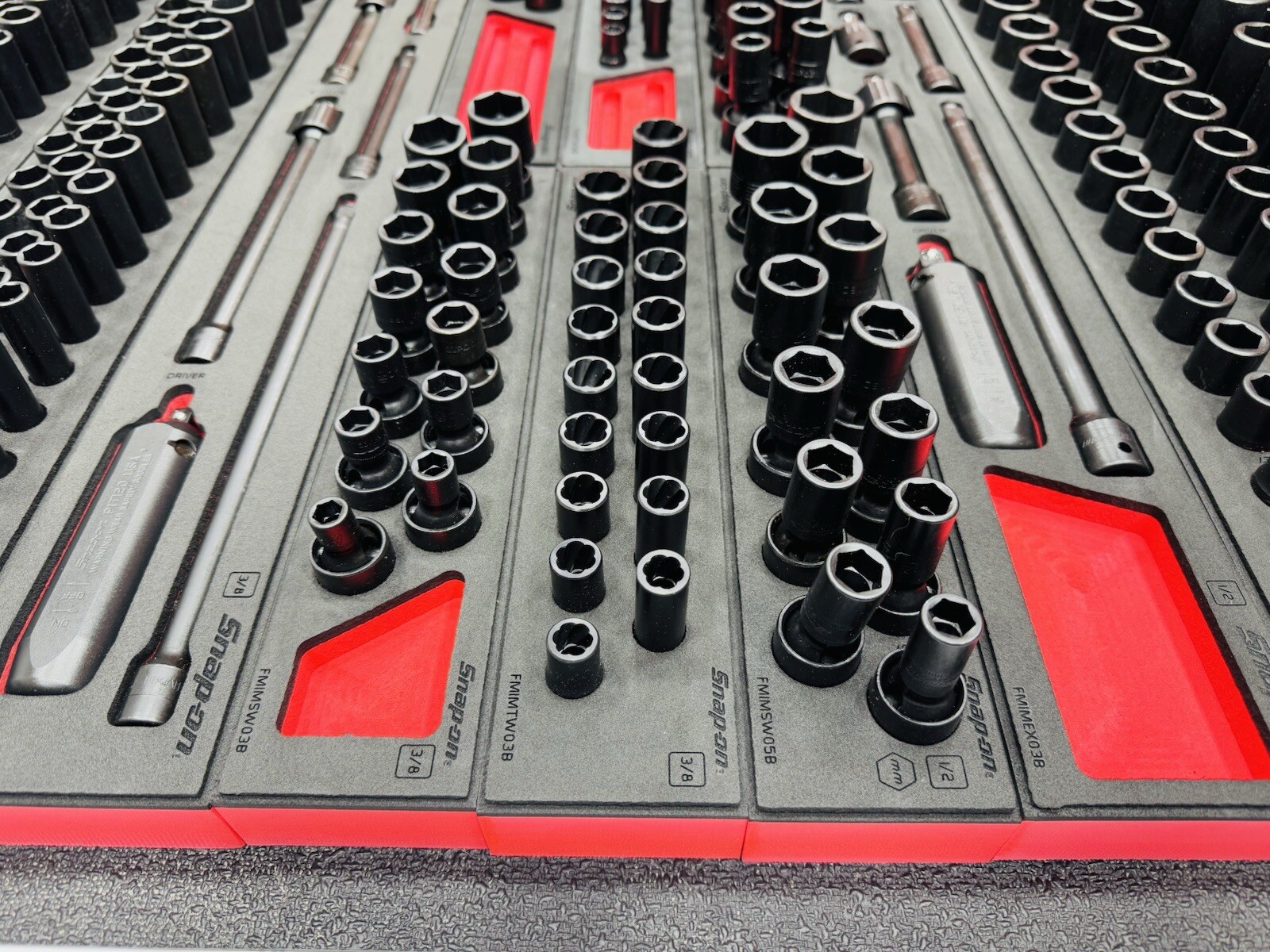 Snap-on Tools USA NEW 289-Piece Cloud 9 Ultimate Impact Drawer Assembly ...