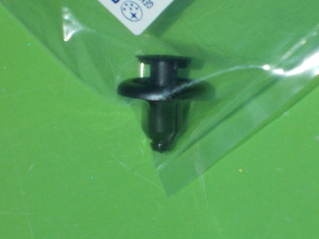 D1347 Subaru 59122FA010 Genuine OEM Washer Reservoir Clip for sale ...