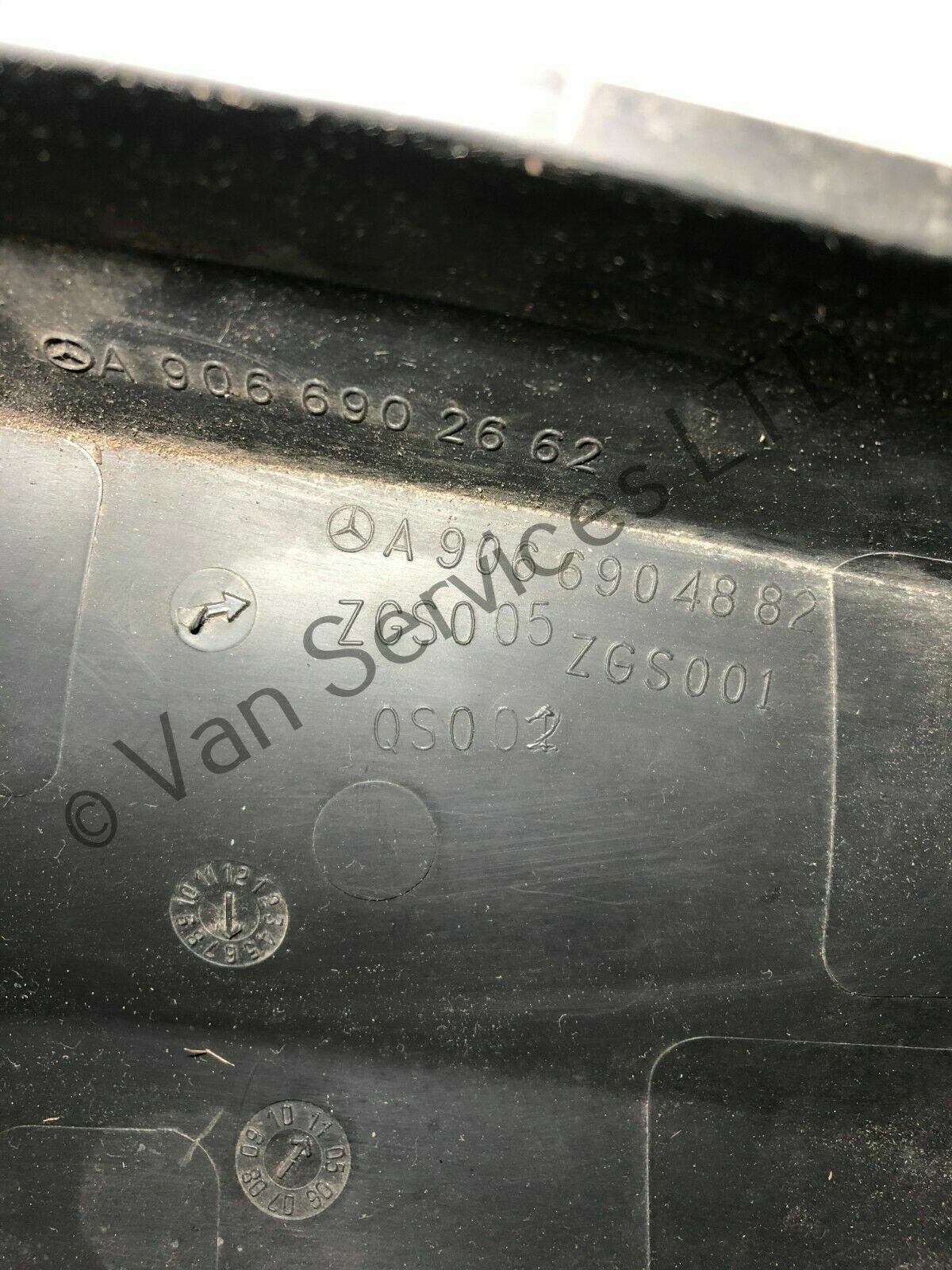 CRAFTER SPRINTER 906 OS FRONT WHEEL ARCH TRIM / MOULDING - 2007 - 2018 ...