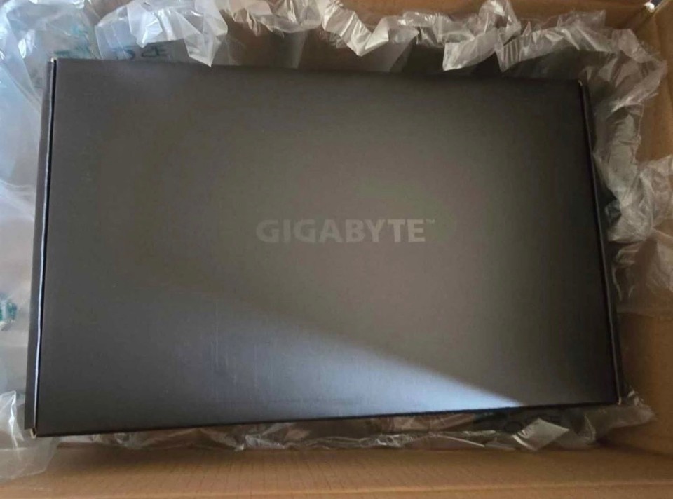 gigabyte geforce rtx 5090 Brand New Box fresh | eBay UK