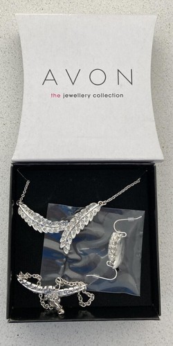 Vintage Avon Jewellery Collection Enchanting Leaves 3 Piece Gift Set ...
