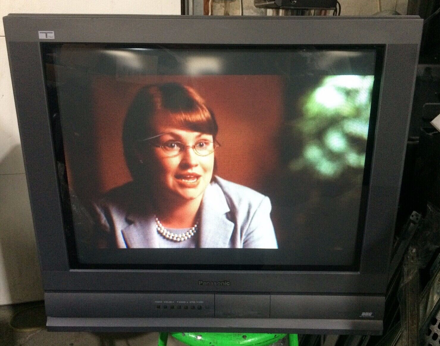 27 Inch Panasonic Tv