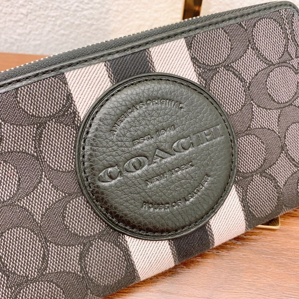 Nwt Coach Dempsey Large Phone Wallet In Signature Jacquard With Stripe ...