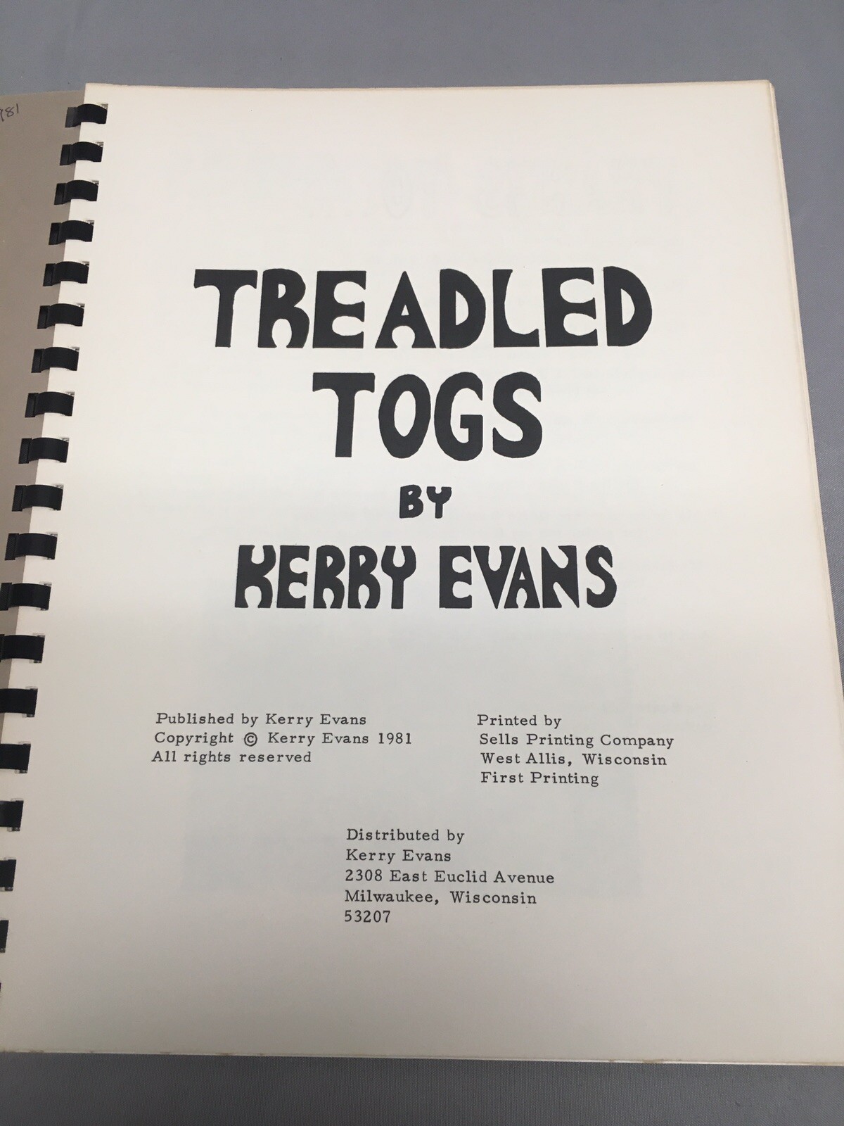 KERRY EVANS - TREADLED TOGS - PATTERN BOOK OF LOOM FASHION CLOTHING ...
