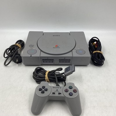 Original Sony Playstation One With Original PS1 Digital Controller (V1 ...