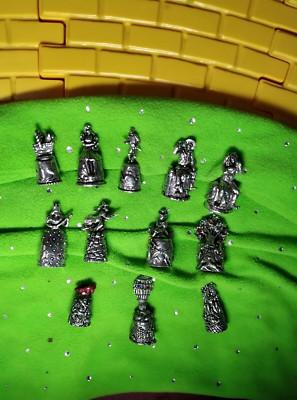 WIZARD OF OZ PEWTER (12) THIMBLES DOROTHY GLINDA TOTO WITCH RARE ...