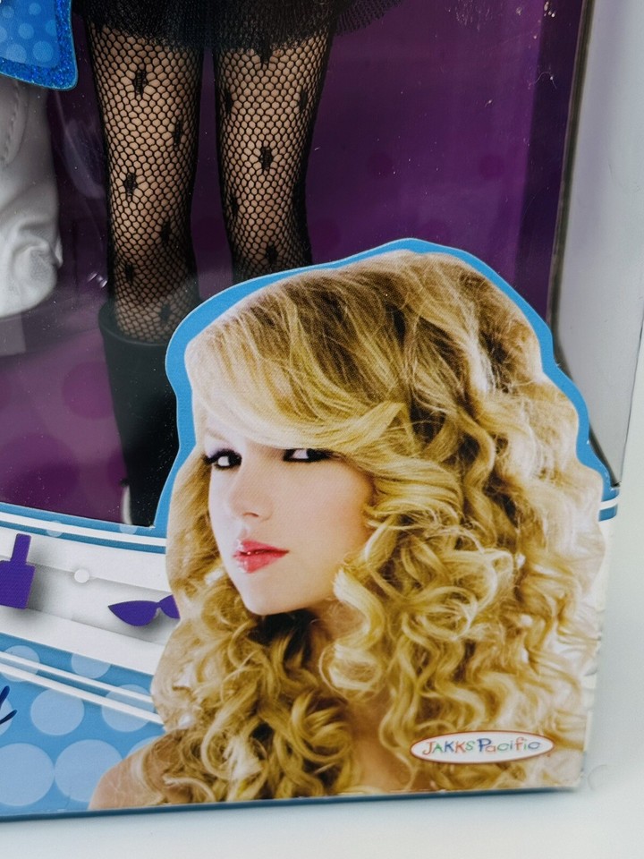 NEW Taylor Swift Barbie Doll Camera Ready 2008 Jakks Pacific Sealed ...