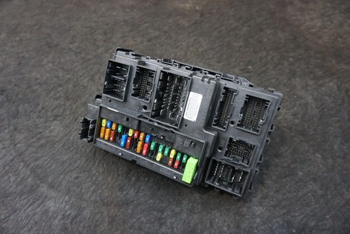 Fuse Relay Block Body Control Module LU5T15604 Lincoln Aviator Reserve ...