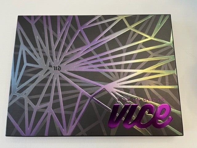 Urban Decay VICE 4 Eye Shadow 20 Shades Palette w/BRUSH + Makeup Bag ...