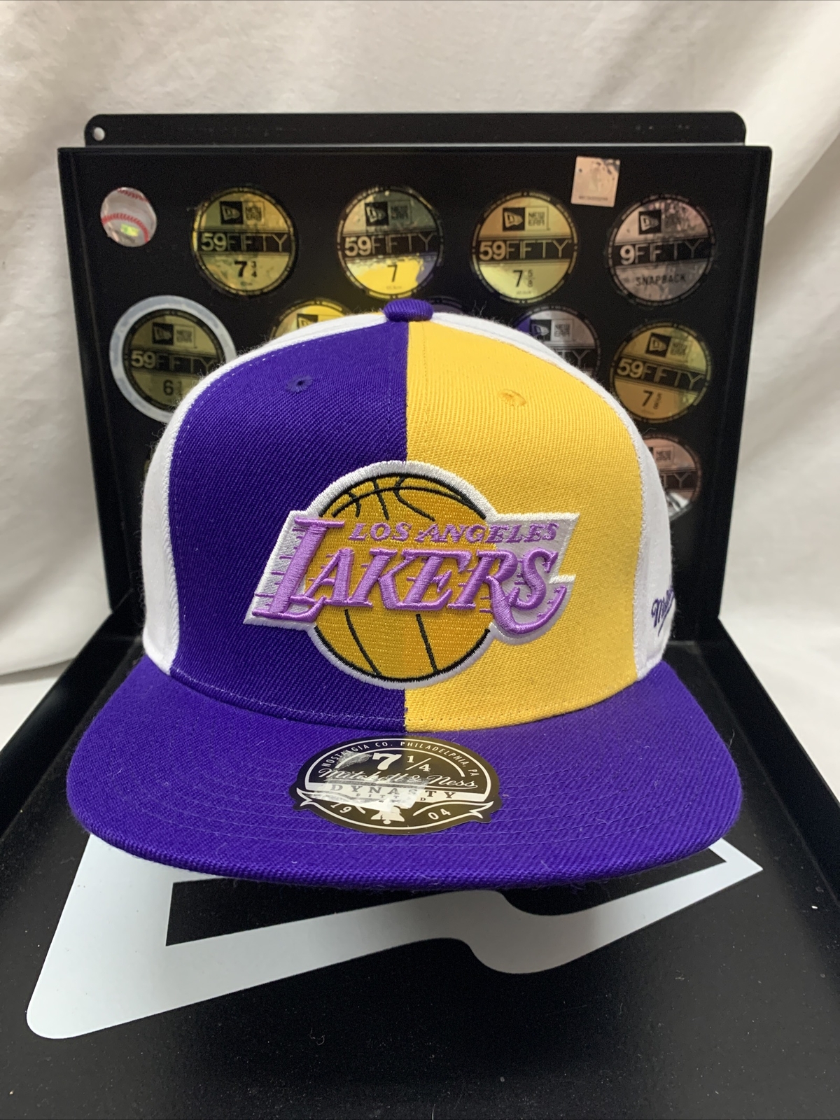 Los Angeles Lakers Mitchell & Ness “Reload 2.0 Pinwheel ” Fitted Hat ...