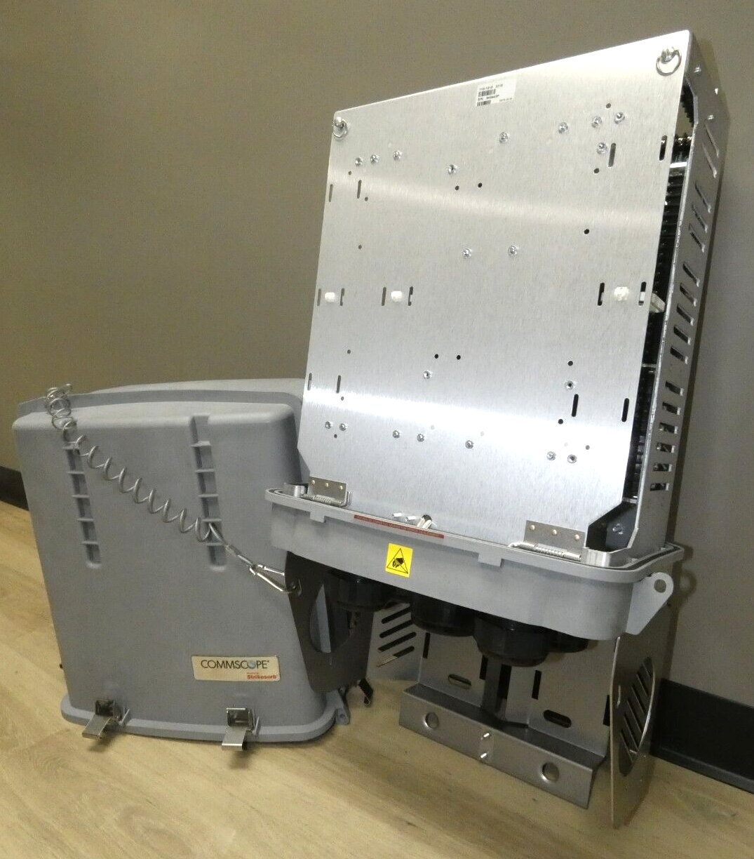 New Raycap Commscope RC3DC-3315-PF-48 DC Surge Protection *LOOK* for ...