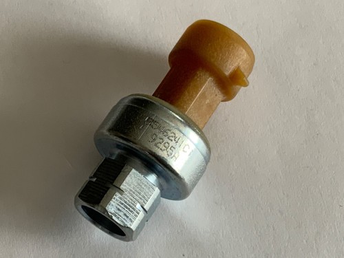A/C Pressure Sensor For International Navistar 4200 4300 4400 3546241C1 ...