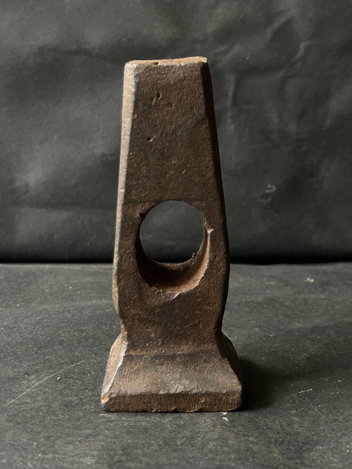 OLD VINTAGE IRON ANVIL HAND FORGED BLACKSMITH GUNSMITH TINSMITH HEAVY ...