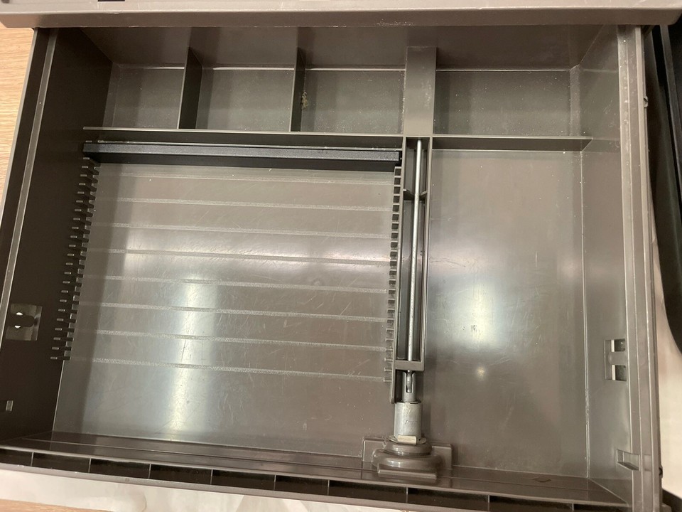 IBM Toshiba SurePOS Cash Drawer POS Register w/ Till, Lock & Key IRON ...