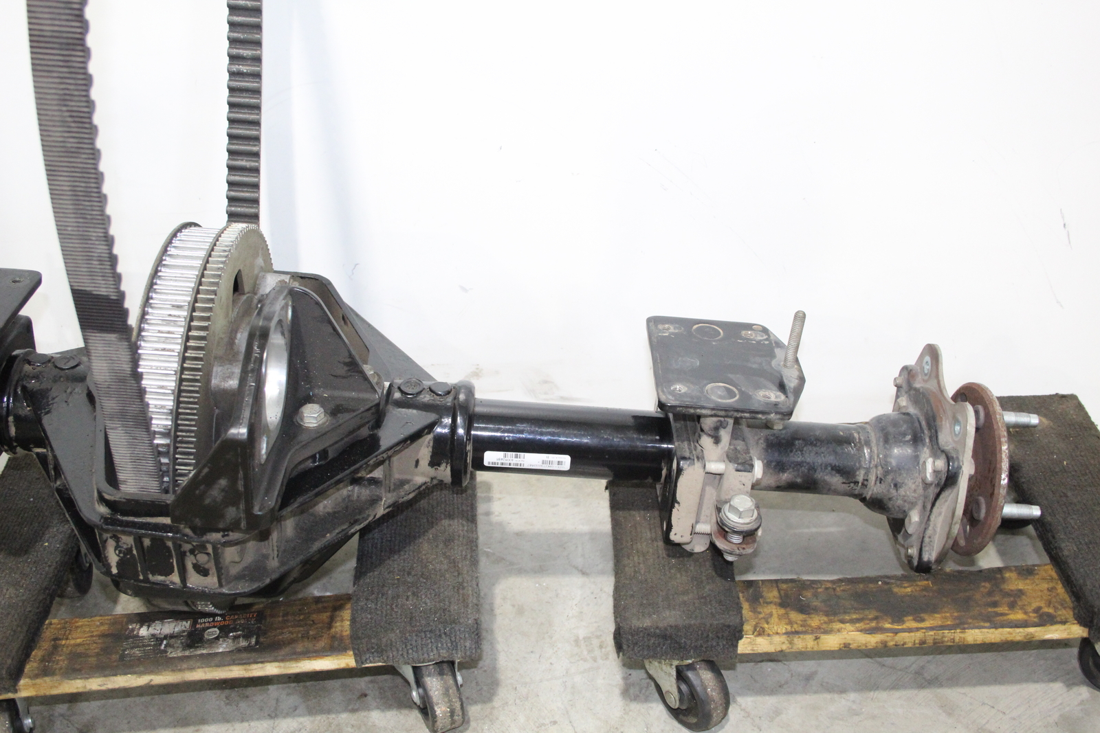 2009-2023 Harley Davidson Freewheeler Tri Glide Rear Axle End Assembly ...