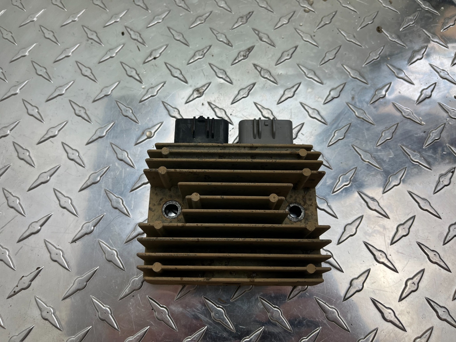 OEM HONDA TRX 420 RANCHER REGULATOR RECTIFIER ASSY PART# 31600-HP5-601 ...