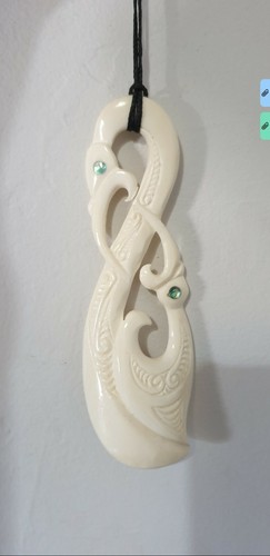 MANAIA ....GUARDIAN/B. Carving/Matau/Amulet/Taonga/Jewellery/Pendant ...